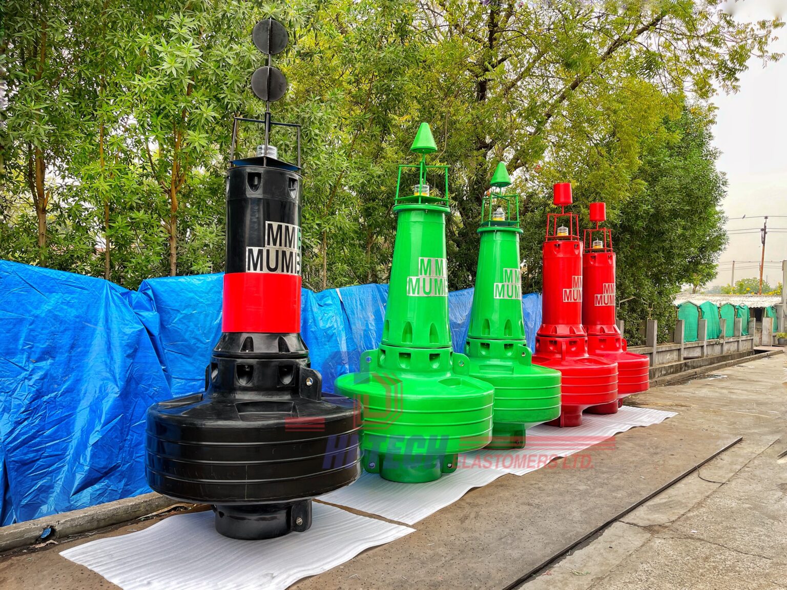 Polyethylene Buoys – Hitechelastomers